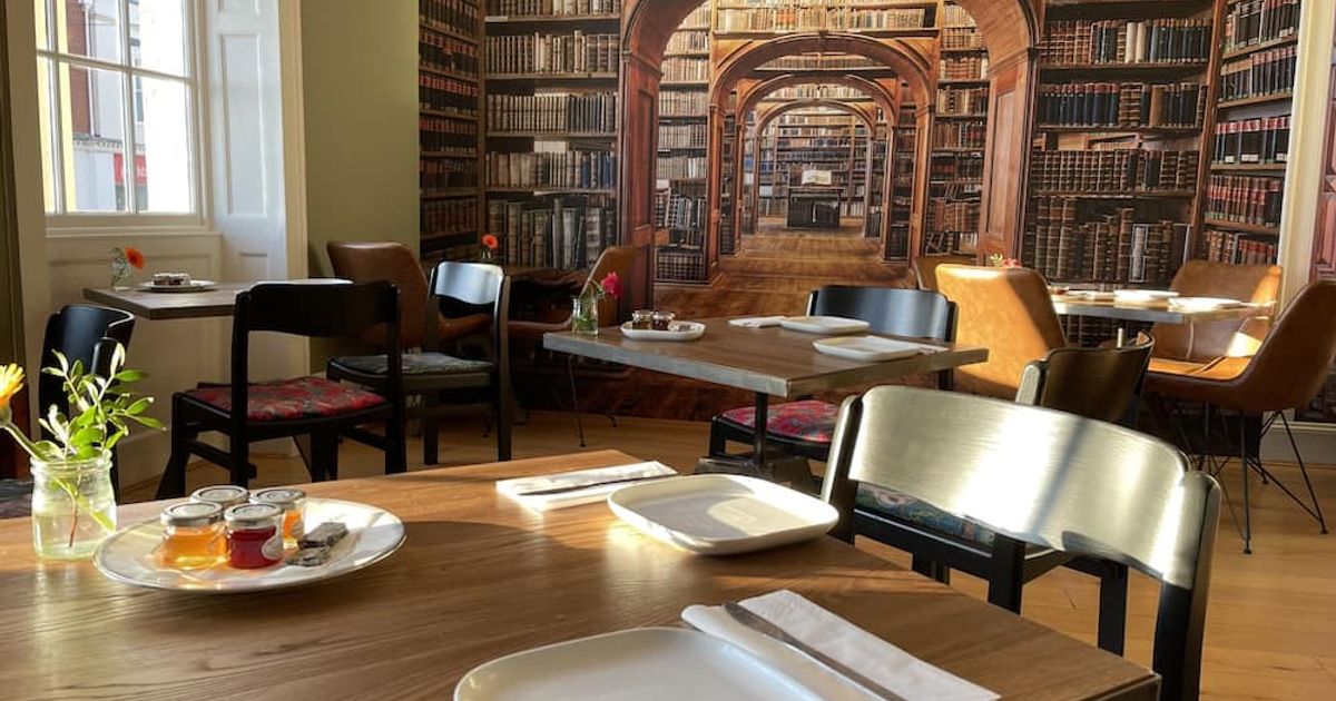 Chapter 1 Hotels ₹ 15,114. Weymouth Hotel Deals & Reviews - KAYAK