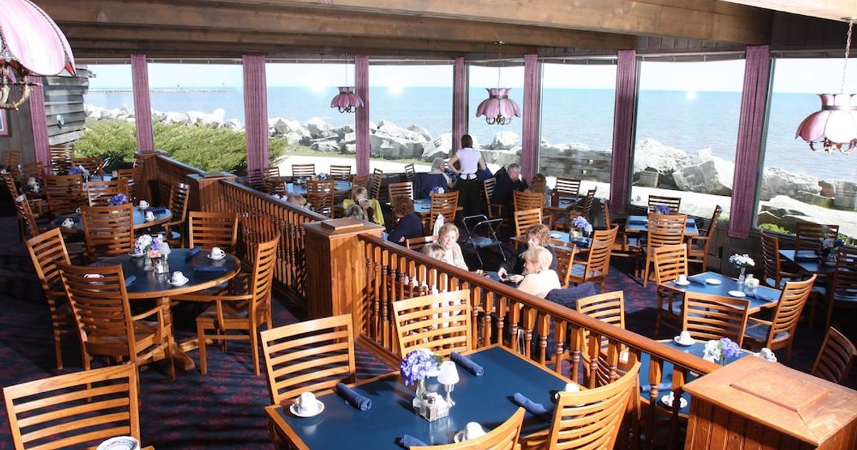 Lighthouse Inn - Two Rivers £95. Two Rivers Hotel Deals & Reviews - KAYAK