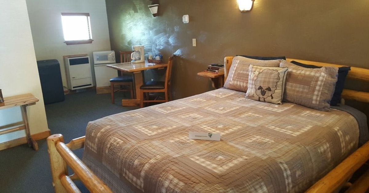 Nine Pines Motel from $108. Pinetop-Lakeside Hotel Deals & Reviews - KAYAK