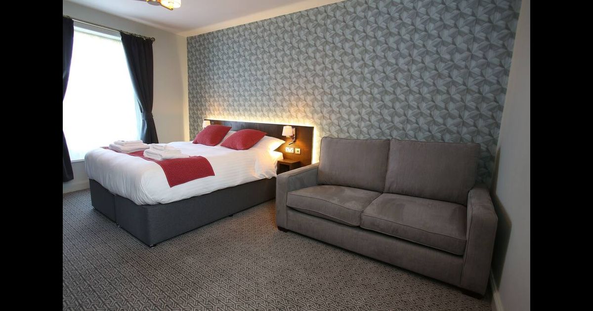 The Queens Head Hotel in Morpeth, the United Kingdom from $78: Deals ...