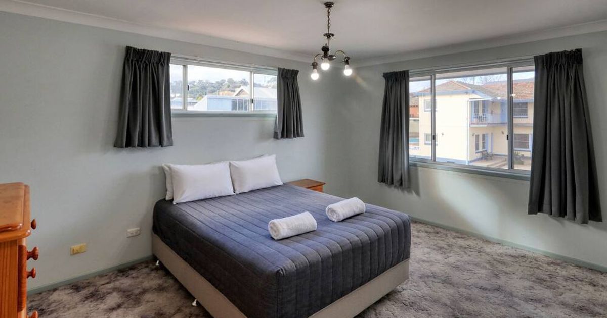 Cowra Motor Inn from $68. Cowra Hotel Deals & Reviews - KAYAK