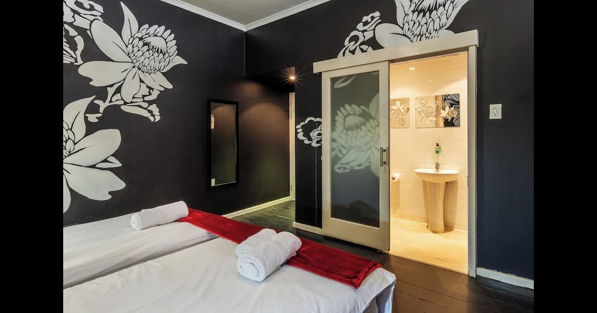 Daddy Long Legs Art Hotel in Cape Town, South Africa from $43: Deals ...