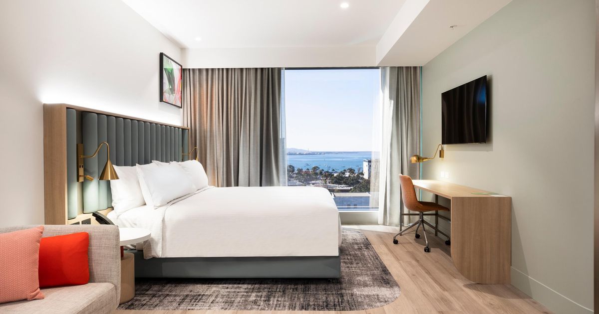 Holiday Inn & Suites Geelong By IHG $116. Geelong Hotel Deals & Reviews ...