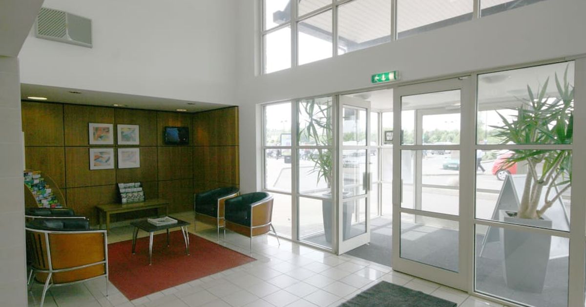 Days Inn by Wyndham Peterborough £28. Peterborough Hotel Deals ...
