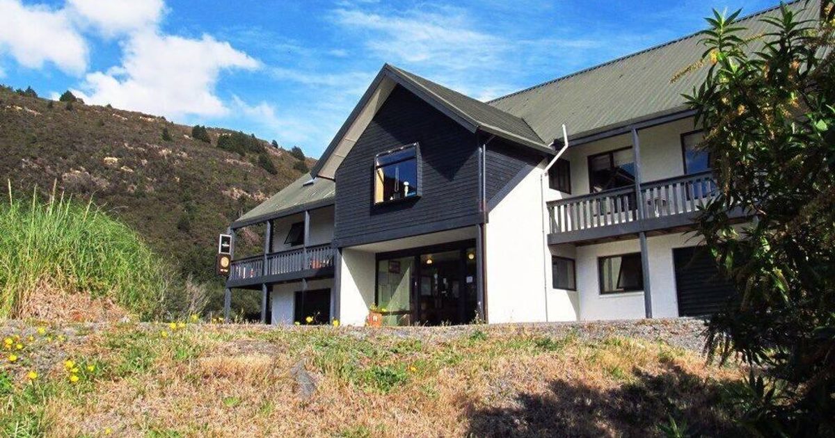 The Bealey Hotel from $107. Arthur's Pass Hotel Deals & Reviews - KAYAK