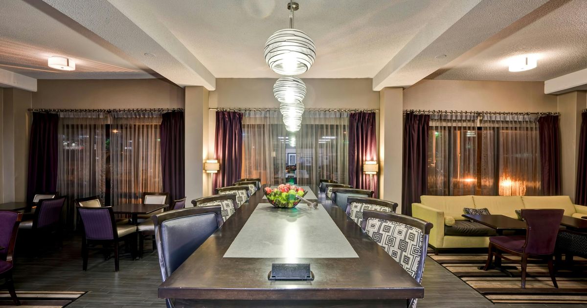 Hampton Inn Knoxville-Airport from $93. Alcoa Hotel Deals & Reviews - KAYAK