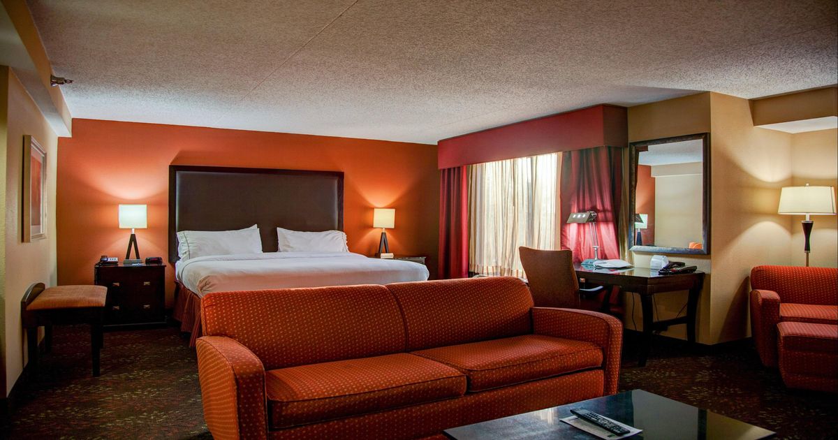 Holiday Inn Express & Suites Tyler South ab 73 €. Hotels in Tyler - KAYAK
