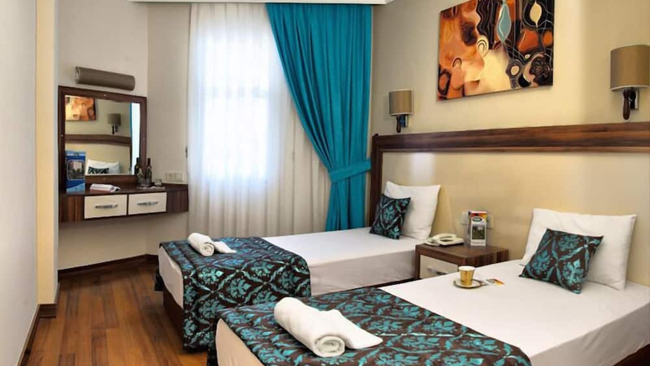 Flora Suites, Kusadasi | SWOODOO