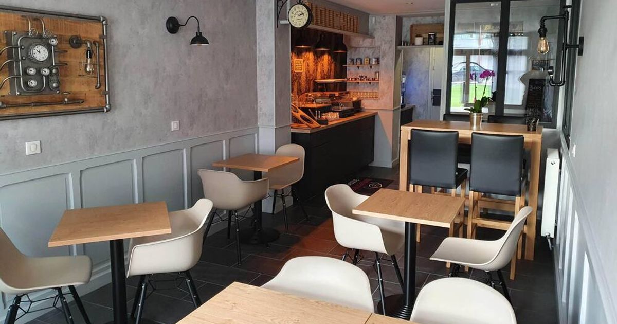 Hôtel Du Commerce £66. Fécamp Hotel Deals & Reviews - KAYAK