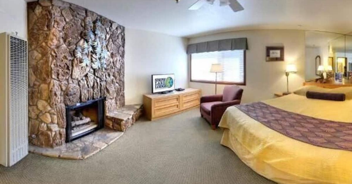 GetAways at Snow Lake Lodge from $90. Big Bear Lake Hotel Deals ...