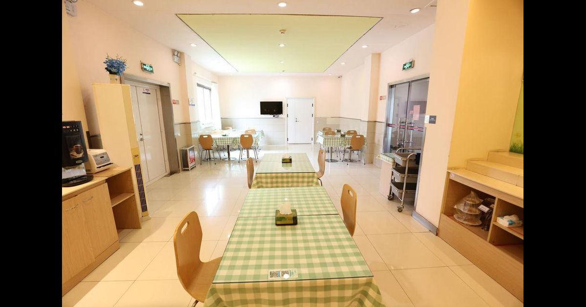 Grace Inn Qingdao Middle Chongqing Road Airport Branch in Qingdao ...