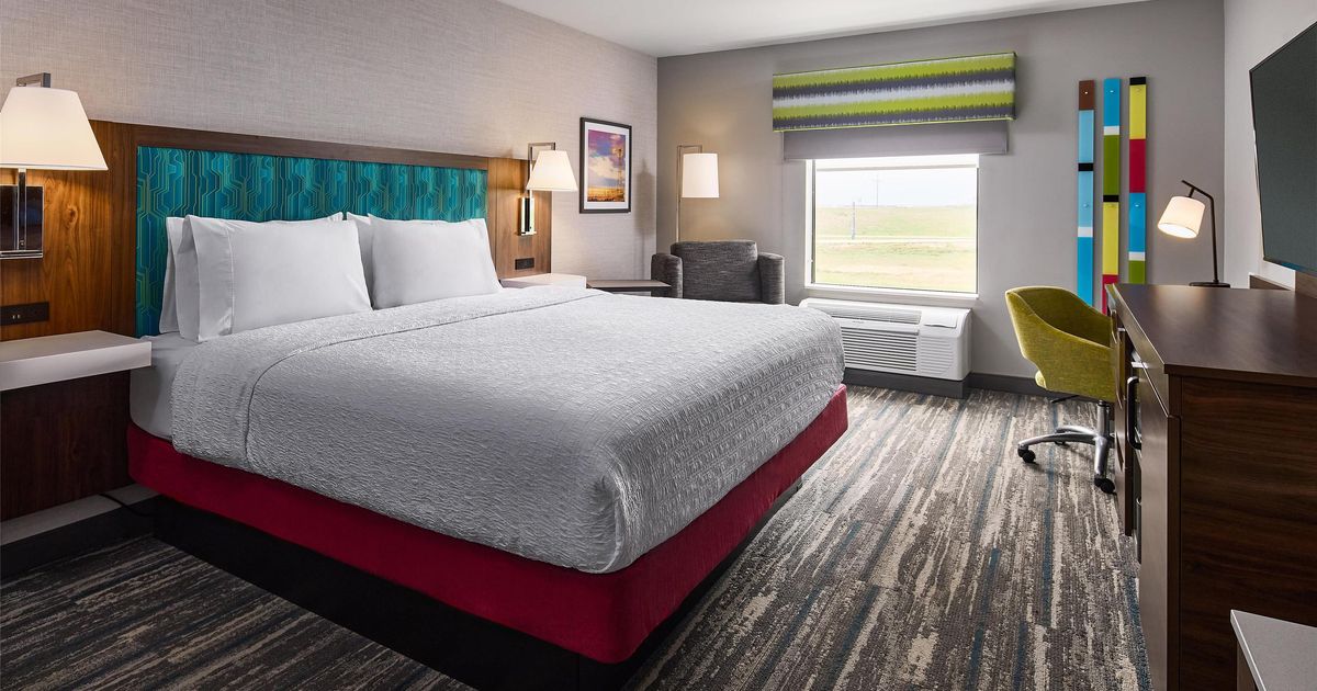 Hampton Inn Colby £84. Colby Hotel Deals & Reviews - KAYAK