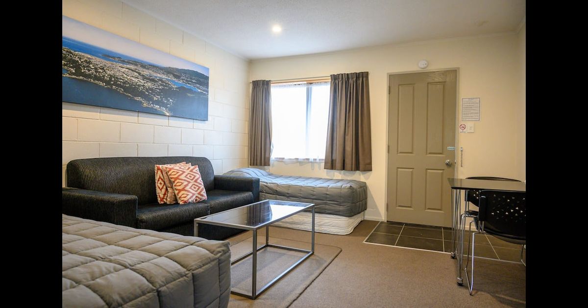 Foreshore Motor Lodge in Lower Hutt, New Zealand from $97: Deals ...