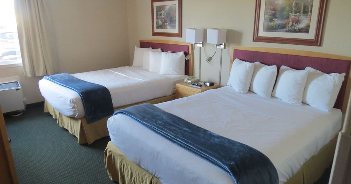 Rocky Inn Express à partir de 62 €. Hôtels à Rocky Mountain Ho - KAYAK