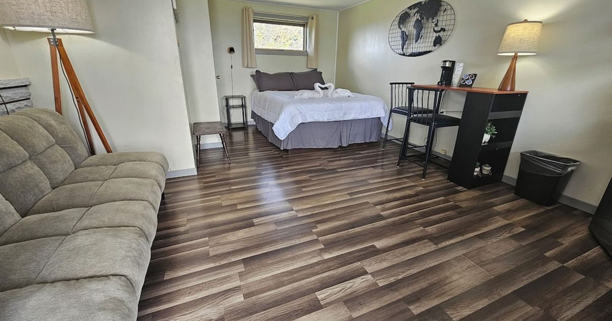 The Last Resort Motel from $77. Hart Hotel Deals & Reviews - KAYAK