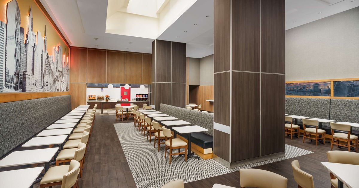Hampton Inn Manhattan/Times Square Central, New York | HotelsCombined