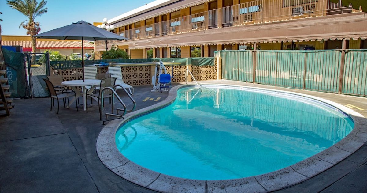 Townhouse Inn And Suites from $80. Brawley Hotel Deals & Reviews - KAYAK