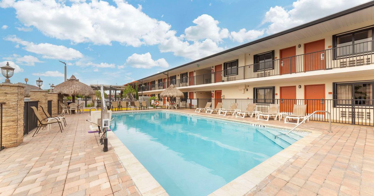 Quality Inn Florida City-Gateway to the Keys £46. Florida City Hotel ...