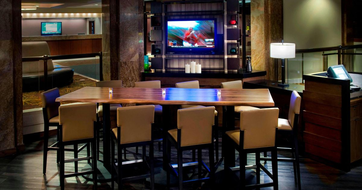 Marriott Park Ridge, Park Ridge | HotelsCombined