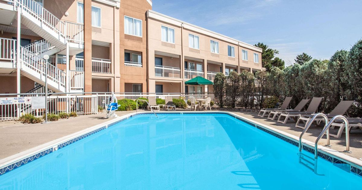 Baymont by Wyndham Madison Heights Detroit Area from $58. Madison ...