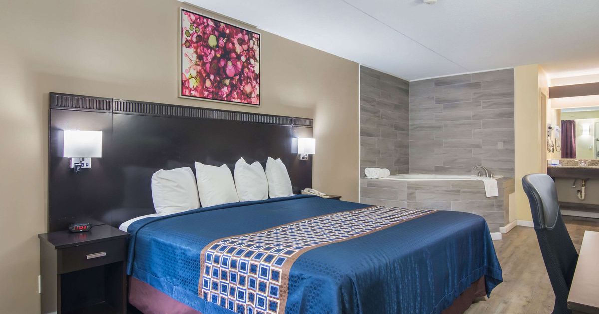 Rodeway Inn & Suites Monroeville-Pittsburgh from $51. Monroeville Hotel ...