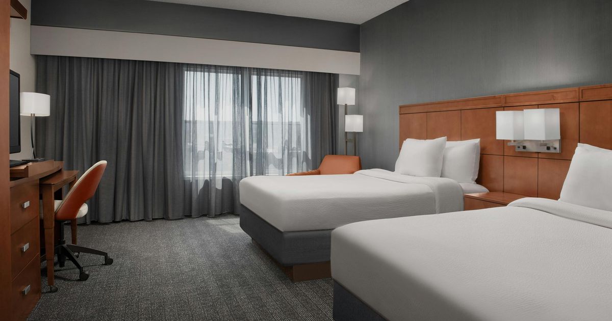 Courtyard by Marriott Syracuse Downtown at Armory Square ab 111 ...