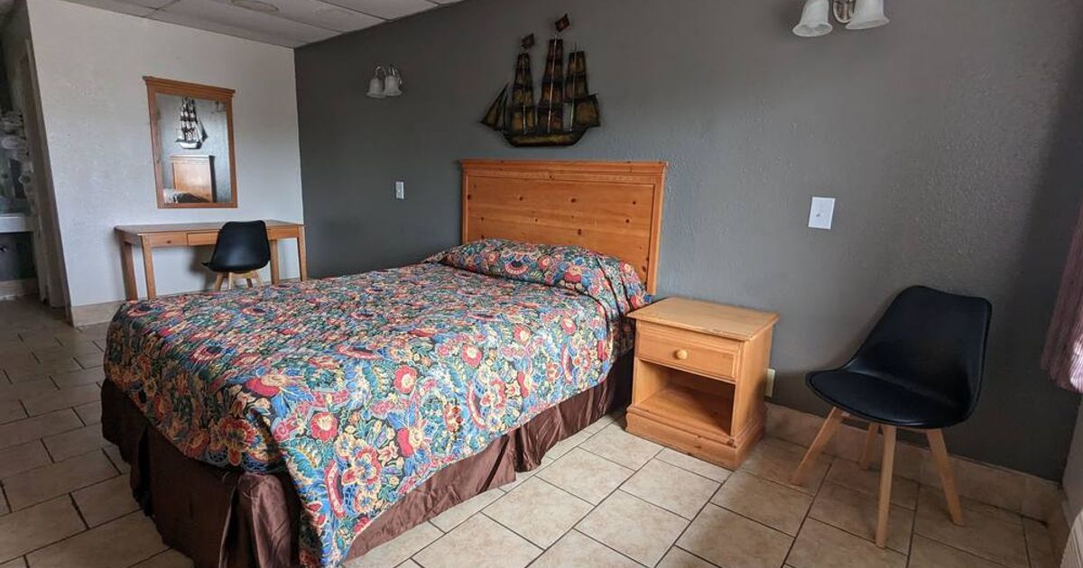 Austin Motor Inn from $44. Austin Hotel Deals & Reviews - KAYAK