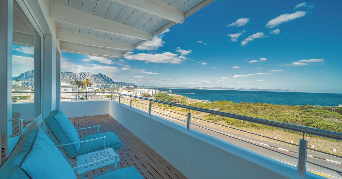 One Marine Drive Boutique Hotel & Spa by The Living Journey Collection ...