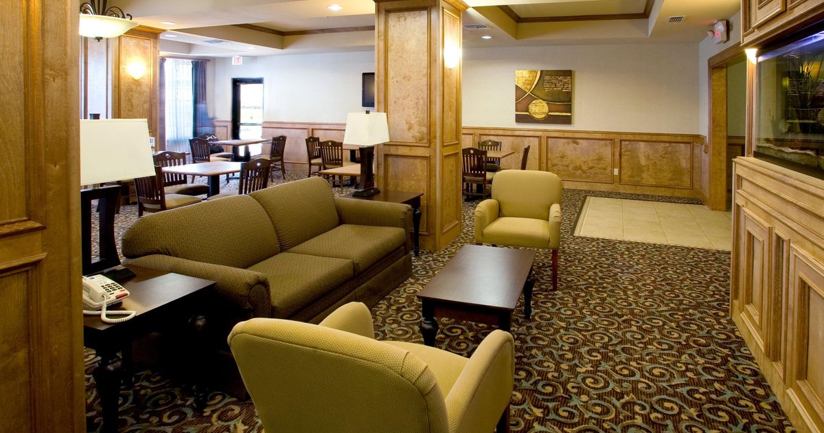 Holiday Inn Express & Suites Kingsville By IHG, Kingsville | HotelsCombined