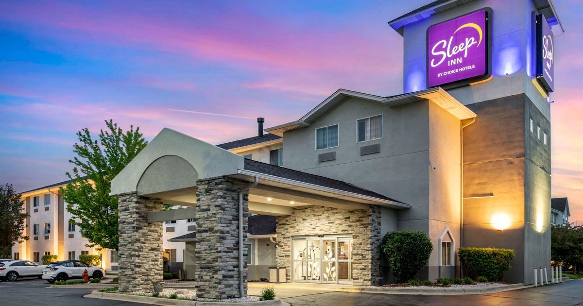 Sleep Inn Naperville - Chicago £45. Naperville Hotel Deals & Reviews ...