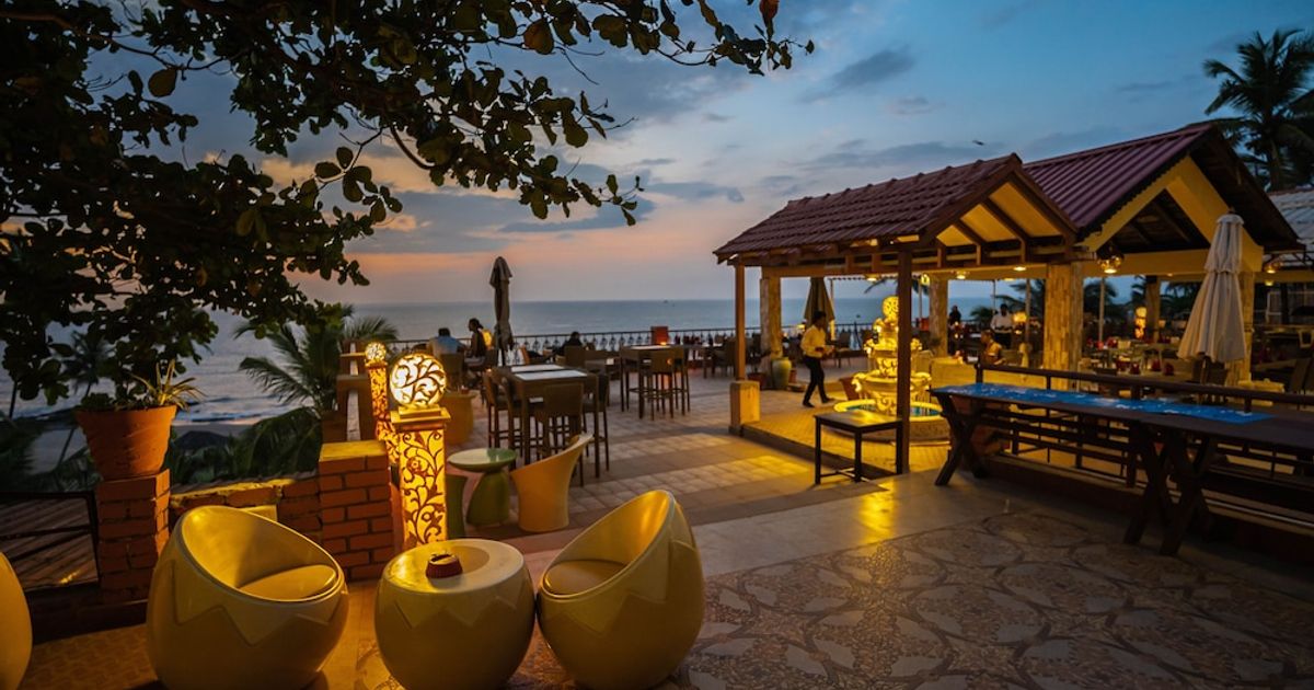 Alcove Resort Vagator ₹ 2,902. Vagator Hotel Deals & Reviews - KAYAK