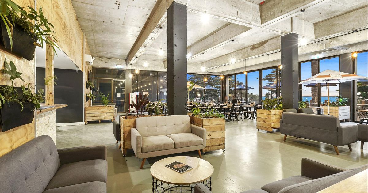 North Pier Hotel, Cowes | HotelsCombined