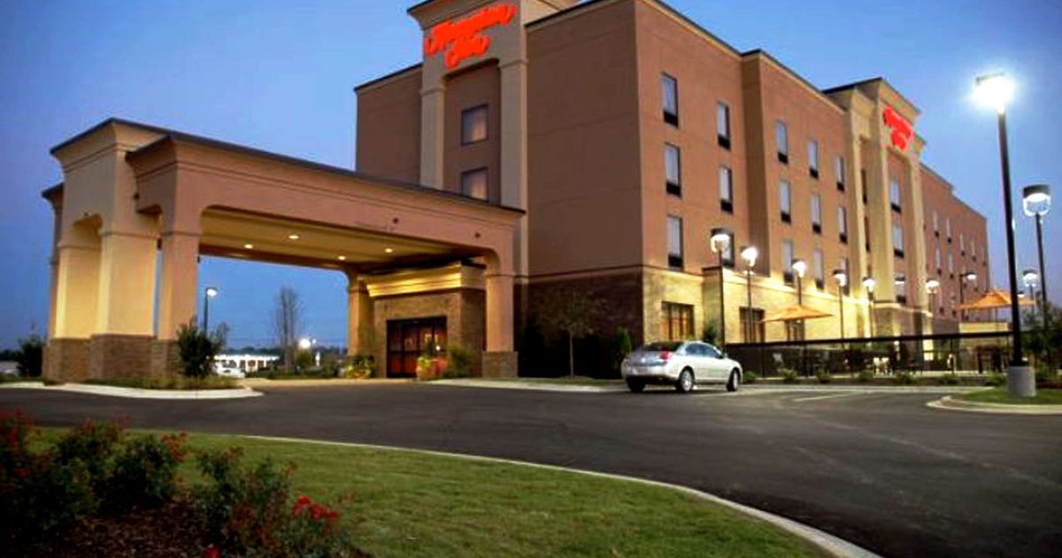 Hampton Inn Calera from $108. Calera Hotel Deals & Reviews - KAYAK