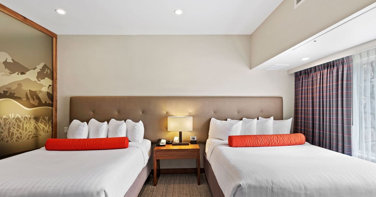 Mountain View Inn & Suites from $141. Sundre Hotel Deals & Reviews - KAYAK