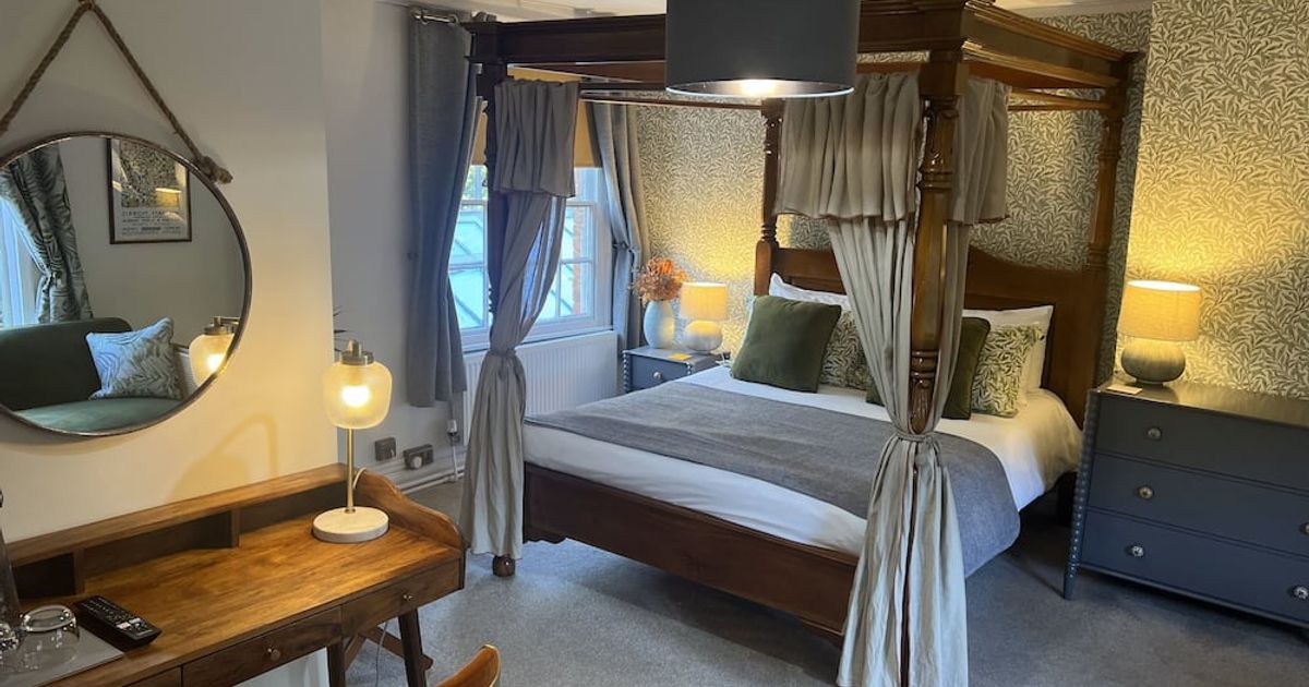 Old Rectory House £81. Redditch Hotel Deals & Reviews - KAYAK