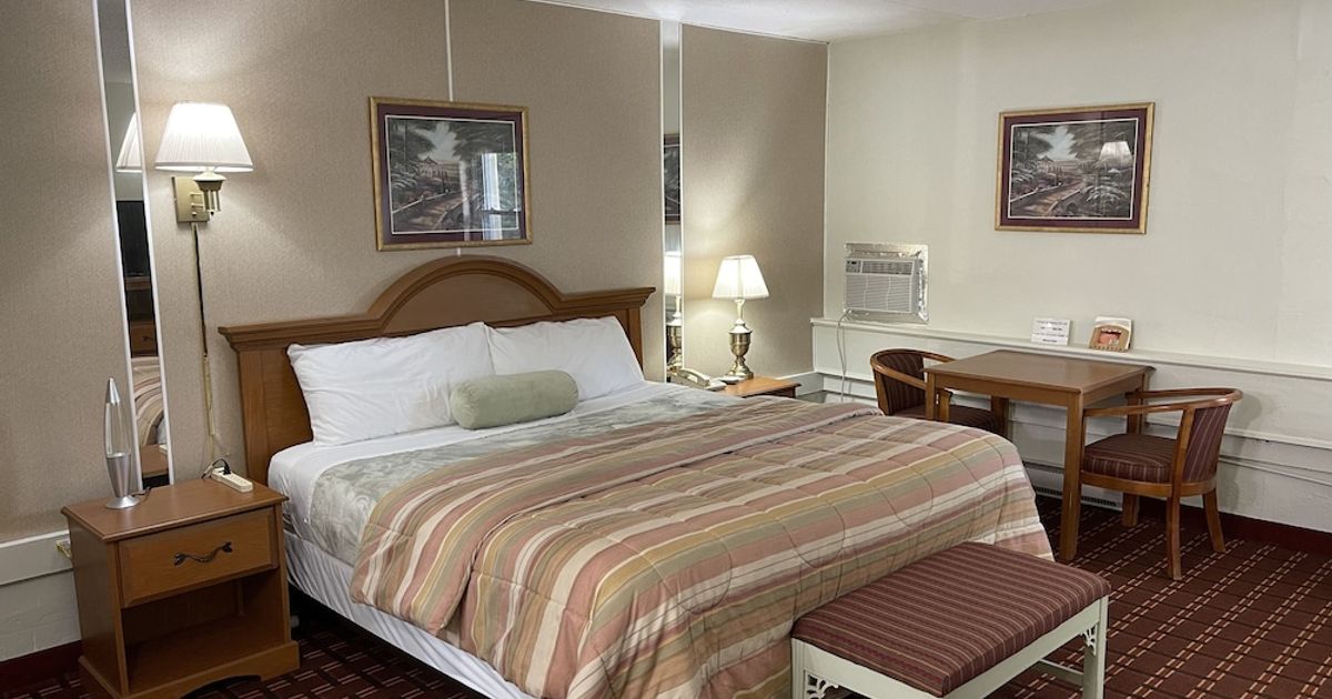 The Autumn Inn from $92. Bennington Hotel Deals & Reviews - KAYAK