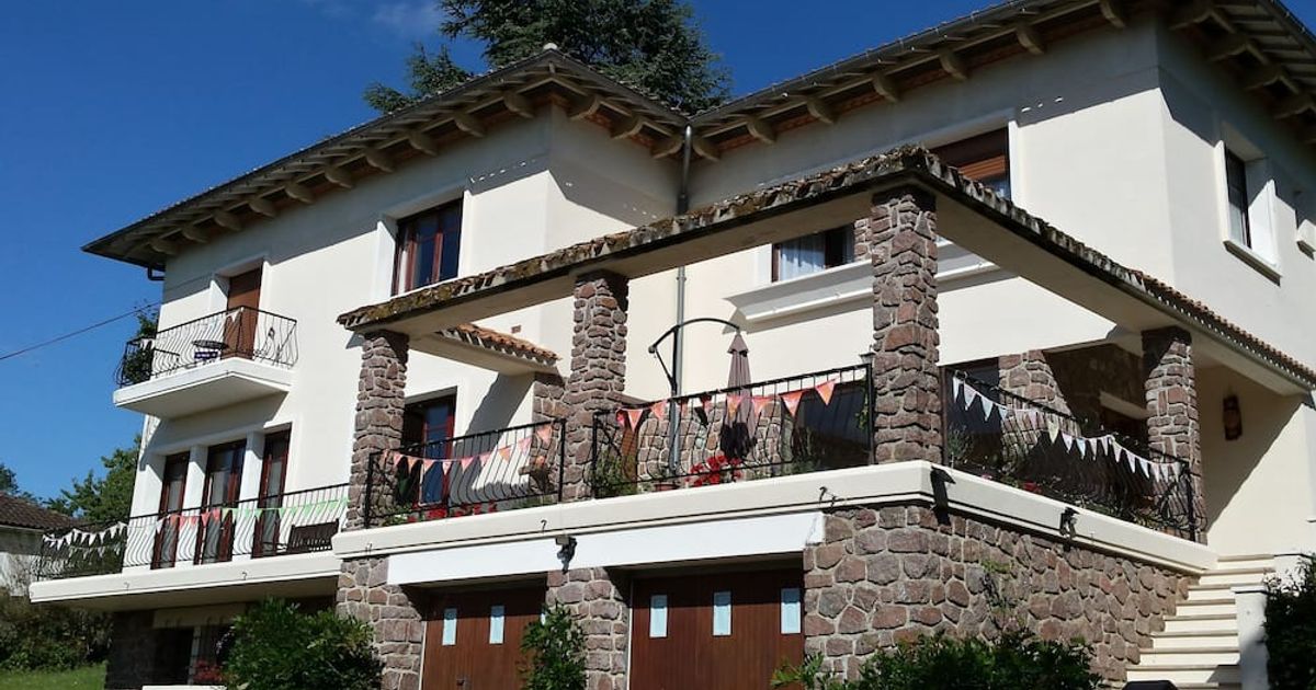 13 Bees à partir de 58 €. Chambres d'hôtes à Confolens - KAYAK