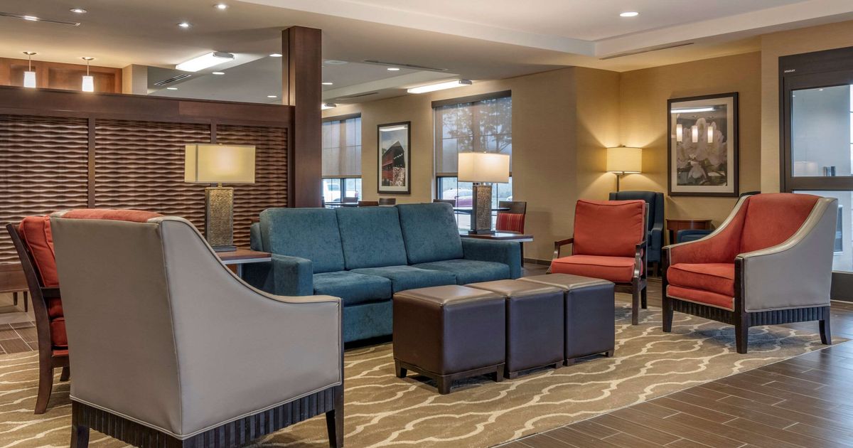 Comfort Inn Pa Turnpike - I-81 from $74. Carlisle Hotel Deals & Reviews ...