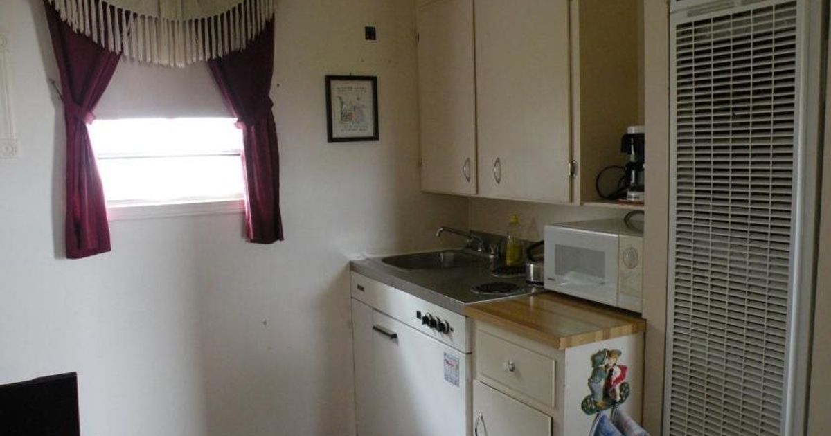 Bluebird from $55. Claresholm Hotel Deals & Reviews - KAYAK