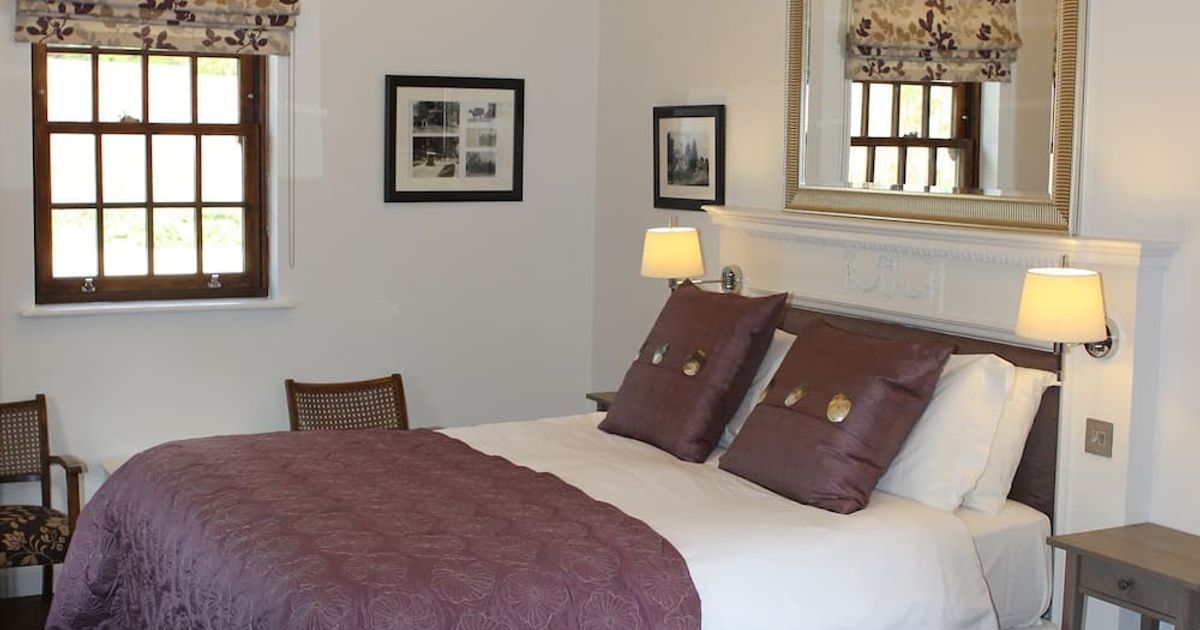 The Compasses £80. Chelmsford Hotel Deals & Reviews - KAYAK