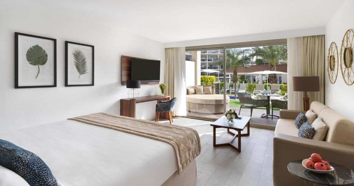 Zafiro Palace Palmanova desde 184 €. Apartahoteles en Calviá - KAYAK