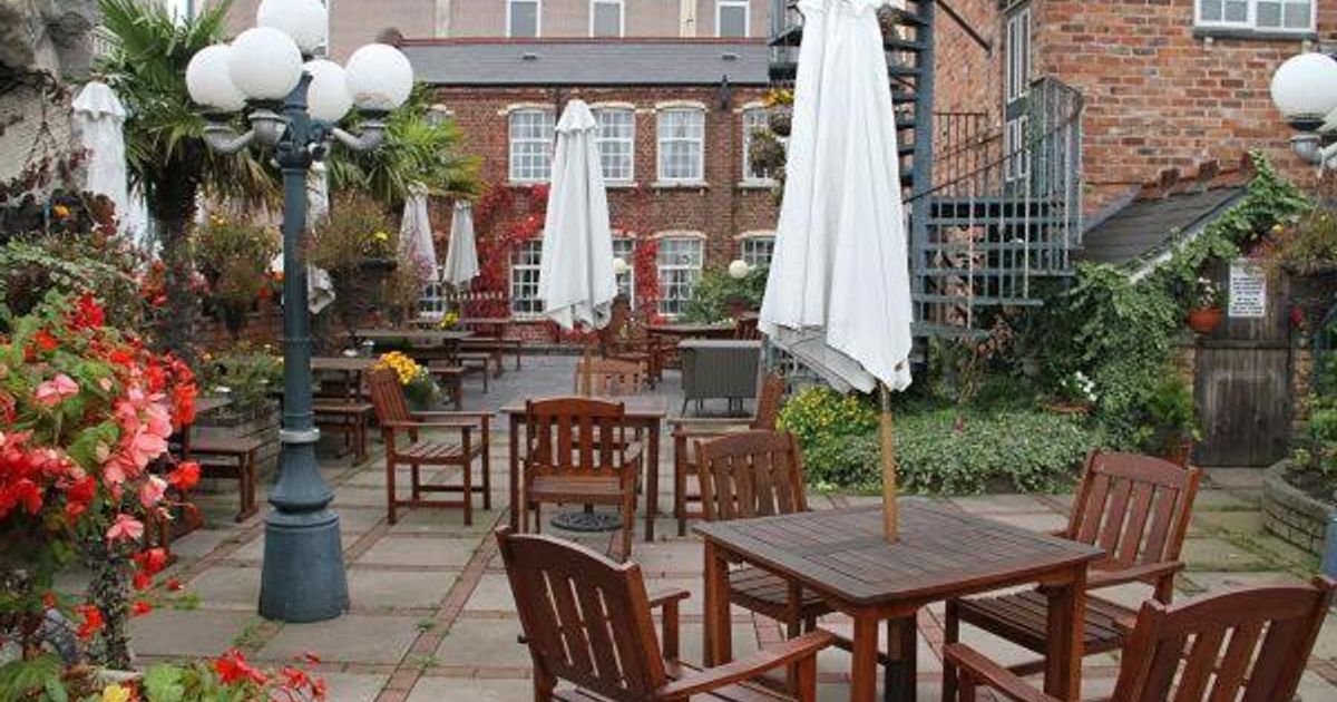 Lyndon House £72. Walsall Hotel Deals & Reviews - KAYAK