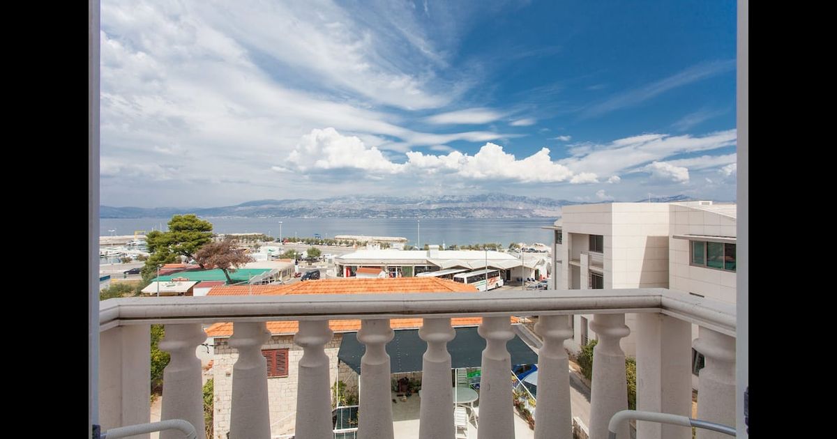 Hotel Villa Supetar in Supetar, Croatia from ₹ 6,360: Deals, Reviews ...