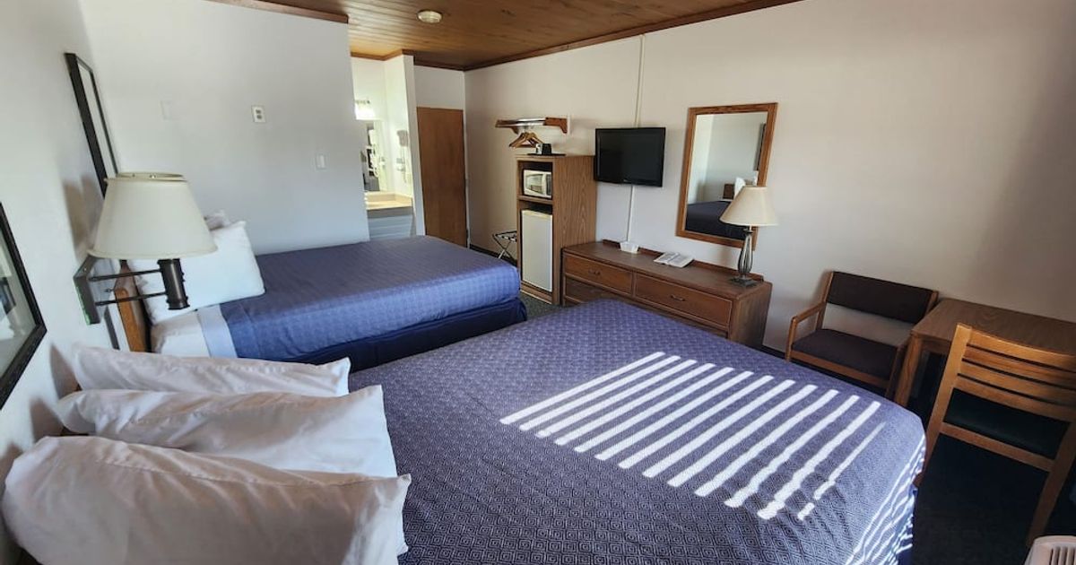 Lantern Motel from $68. Milbank Hotel Deals & Reviews - KAYAK