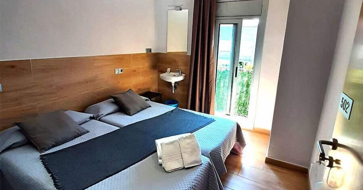 Pension San Ramon £46. Barcelona Hotel Deals & Reviews - KAYAK