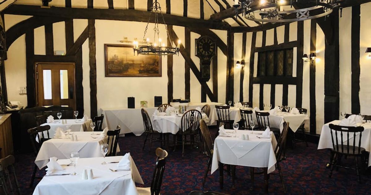 Brook Red Lion Hotel เริ่มต้นที่ ฿1,922 (฿̶8̶,̶3̶6̶9̶) โคล์เชสเตอร์ ...