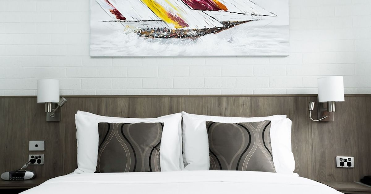 Bay Hotel Apartments $104. Sandy Bay Hotel Deals & Reviews - KAYAK