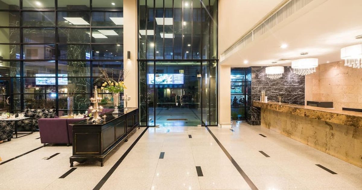 Sea Me Spring Hotel, Pattaya | HotelsCombined