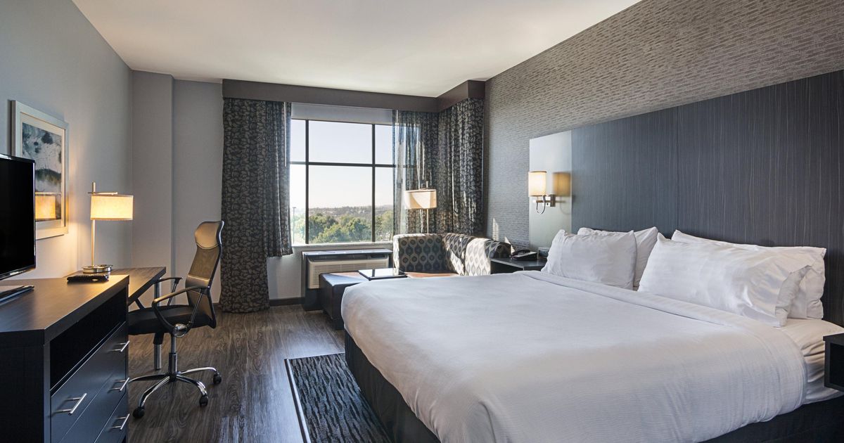 Holiday Inn & Suites Silicon Valley - Milpitas By IHG from $90 ...