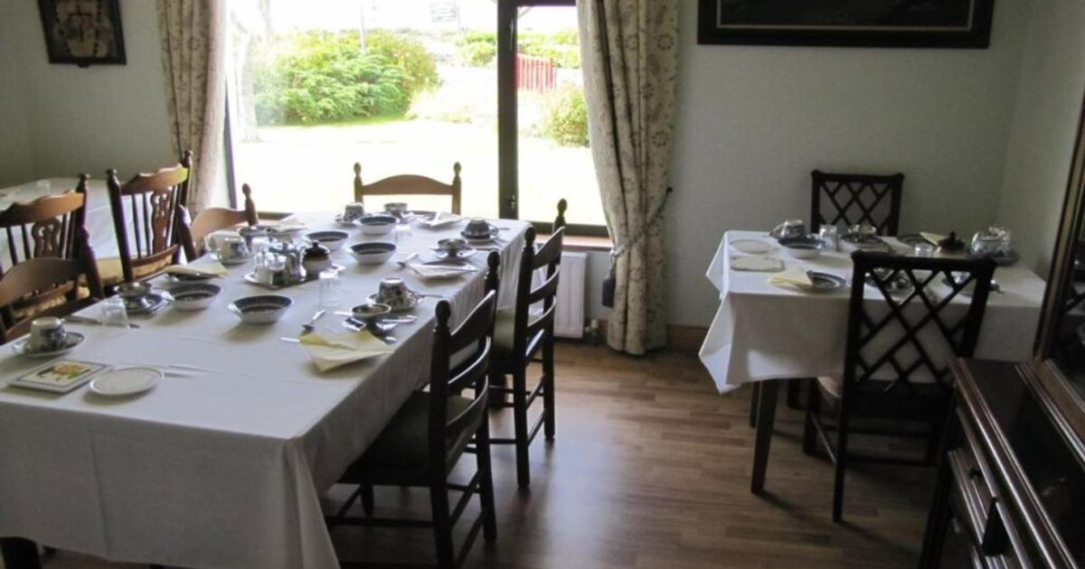 Dooneen House from $175. Ballydavid Hotel Deals & Reviews - KAYAK